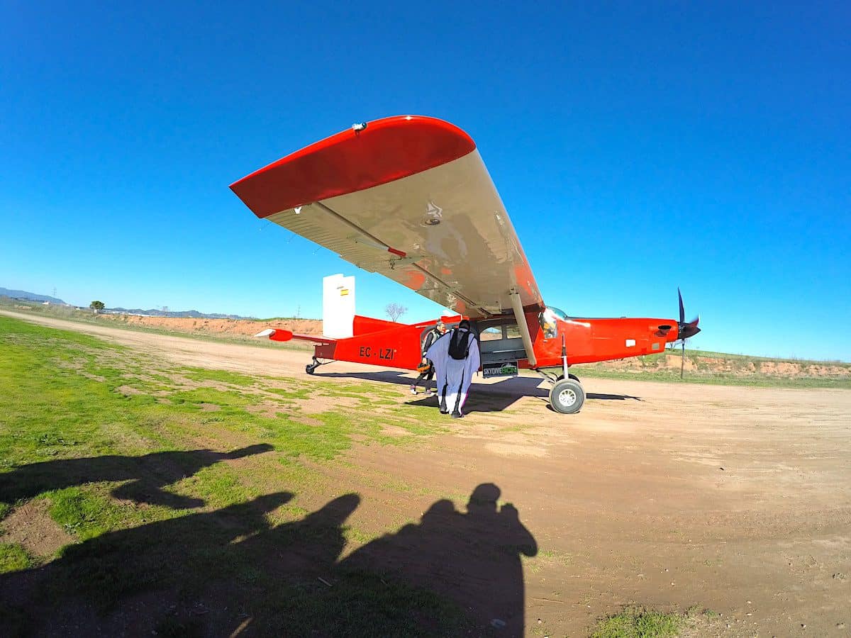Skydiving in Barcelona: Everything you need to know