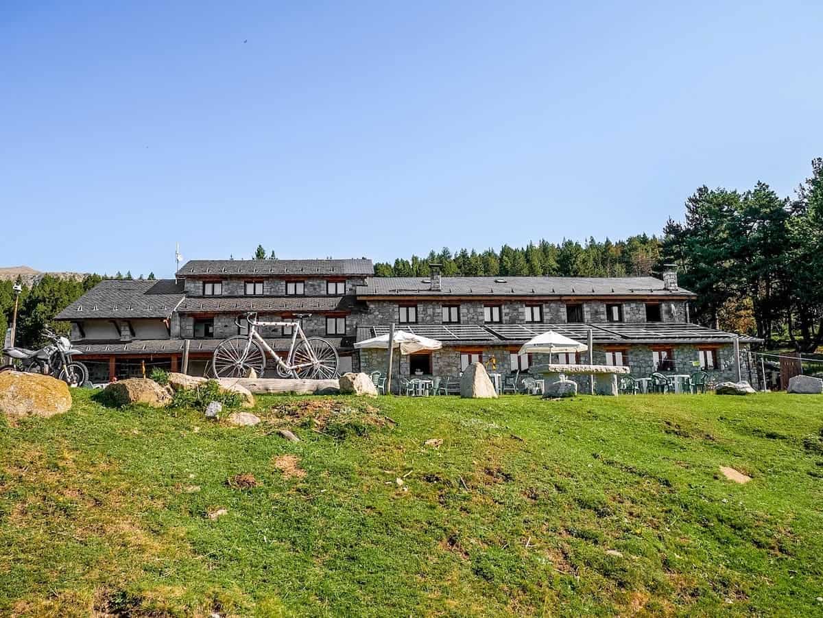 Estanys Amagats: A scenic hut-to-hut hike in the Pyrenees